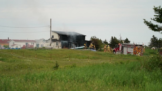 Un incendie détruit une résidence aux Îles-de-la-Madeleine - Portail ...